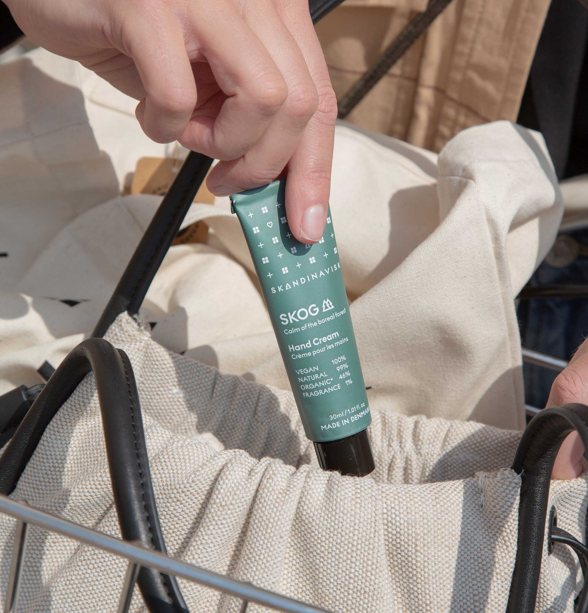 Shop SKOG Mini Hand Cream and leave a lighter footprint | Skandinavisk ...